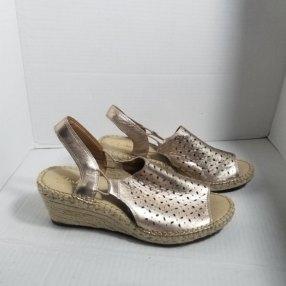 Clarks | Shoes | Clarks Wedge Sandals Size 9 | Poshmark